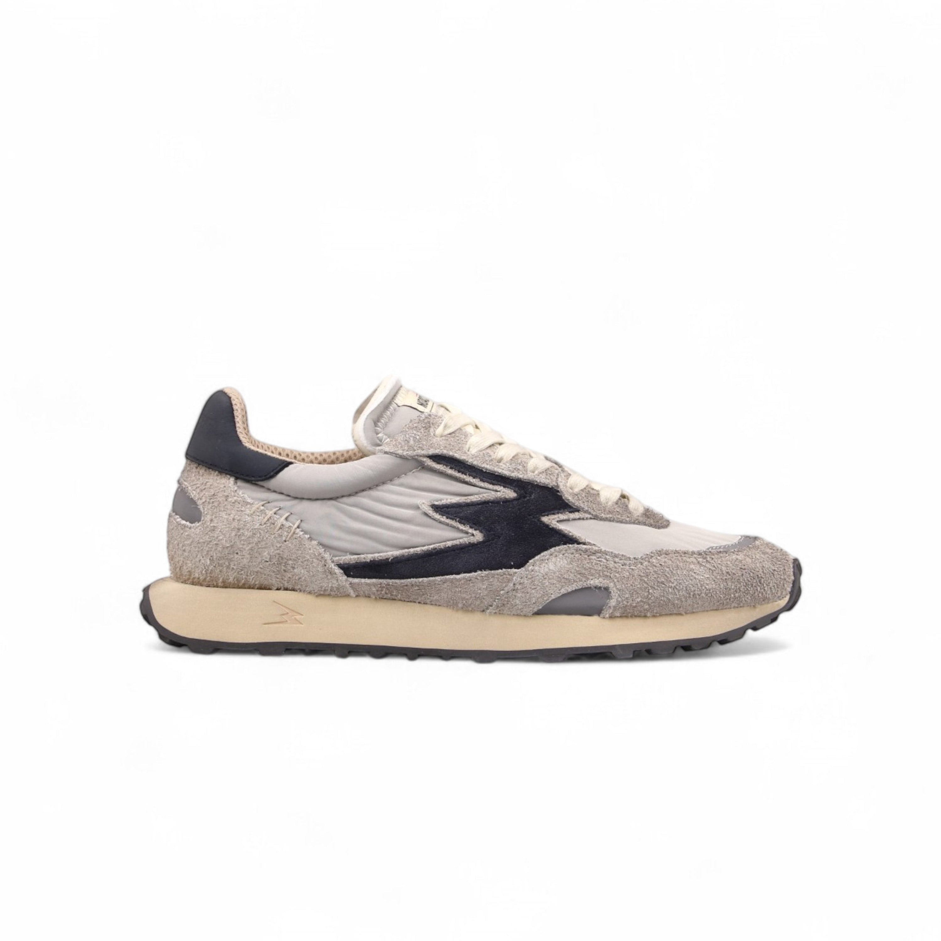 HYPE GREY SNEAKER – Moaconcept